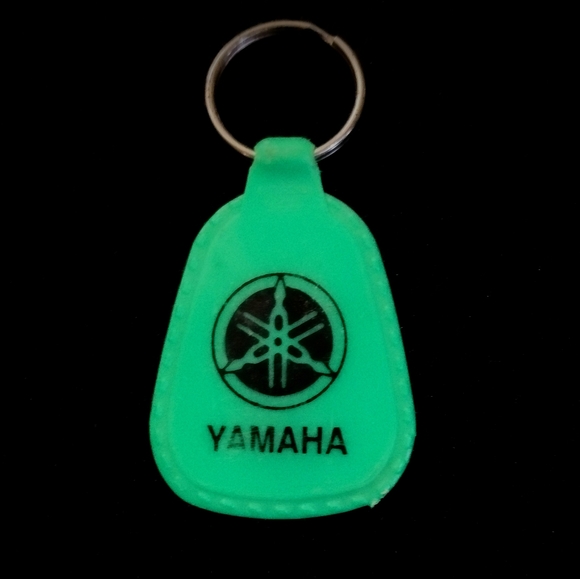 Yamaha | Storage & Organization | Neon Green Yamaha Keychain Way Old ...